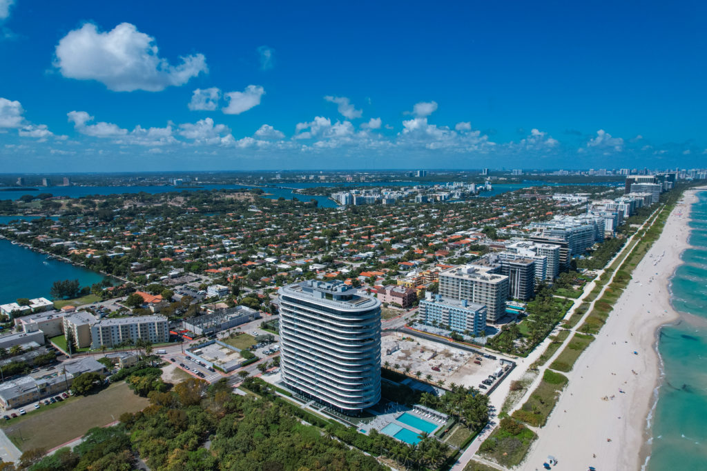 What Are The Best Miami Neighborhoods With a Beach? David Siddons Group