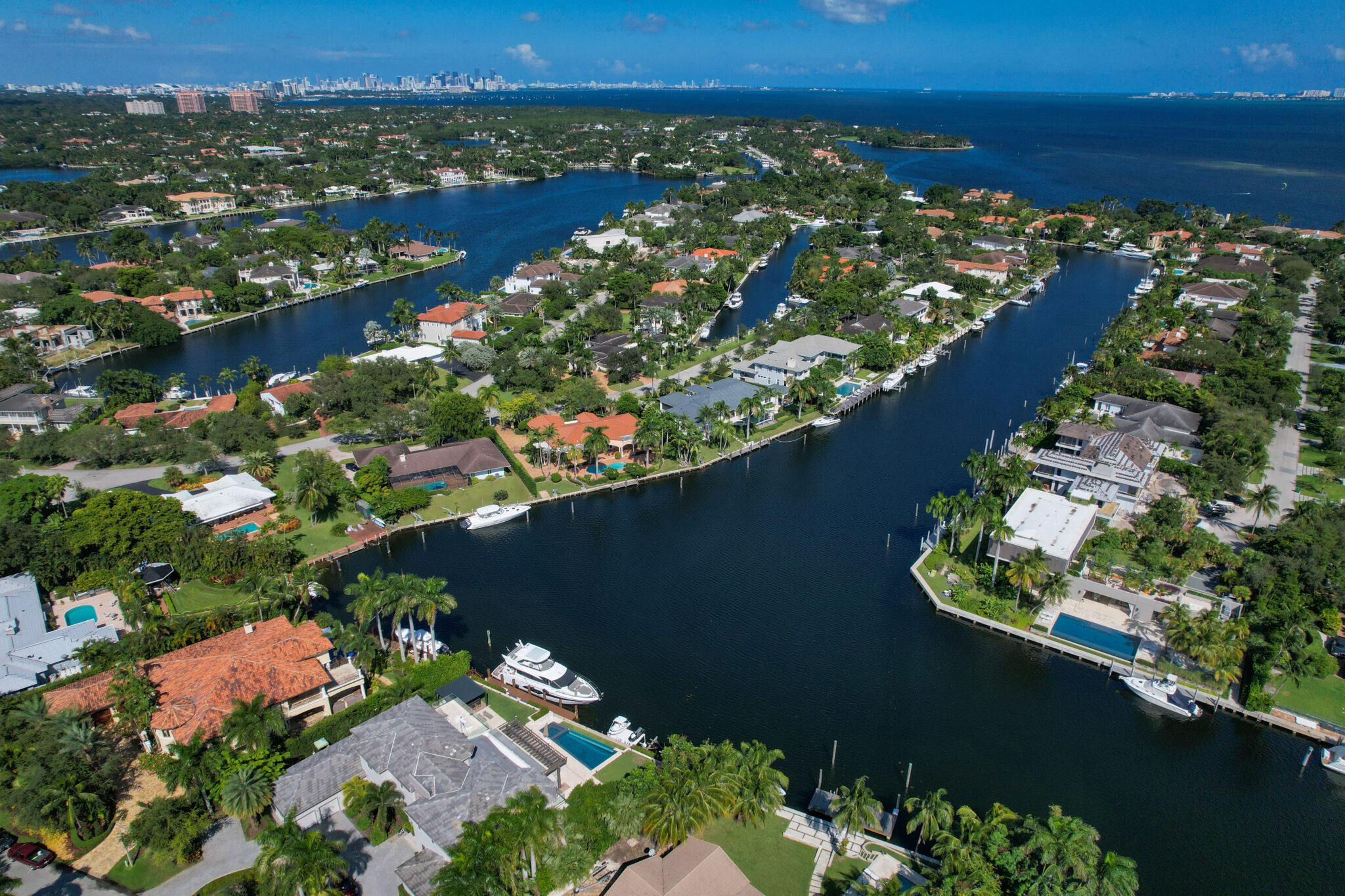 Where to Find the Best Coral Gables Mansions for Sale? David Siddons Group