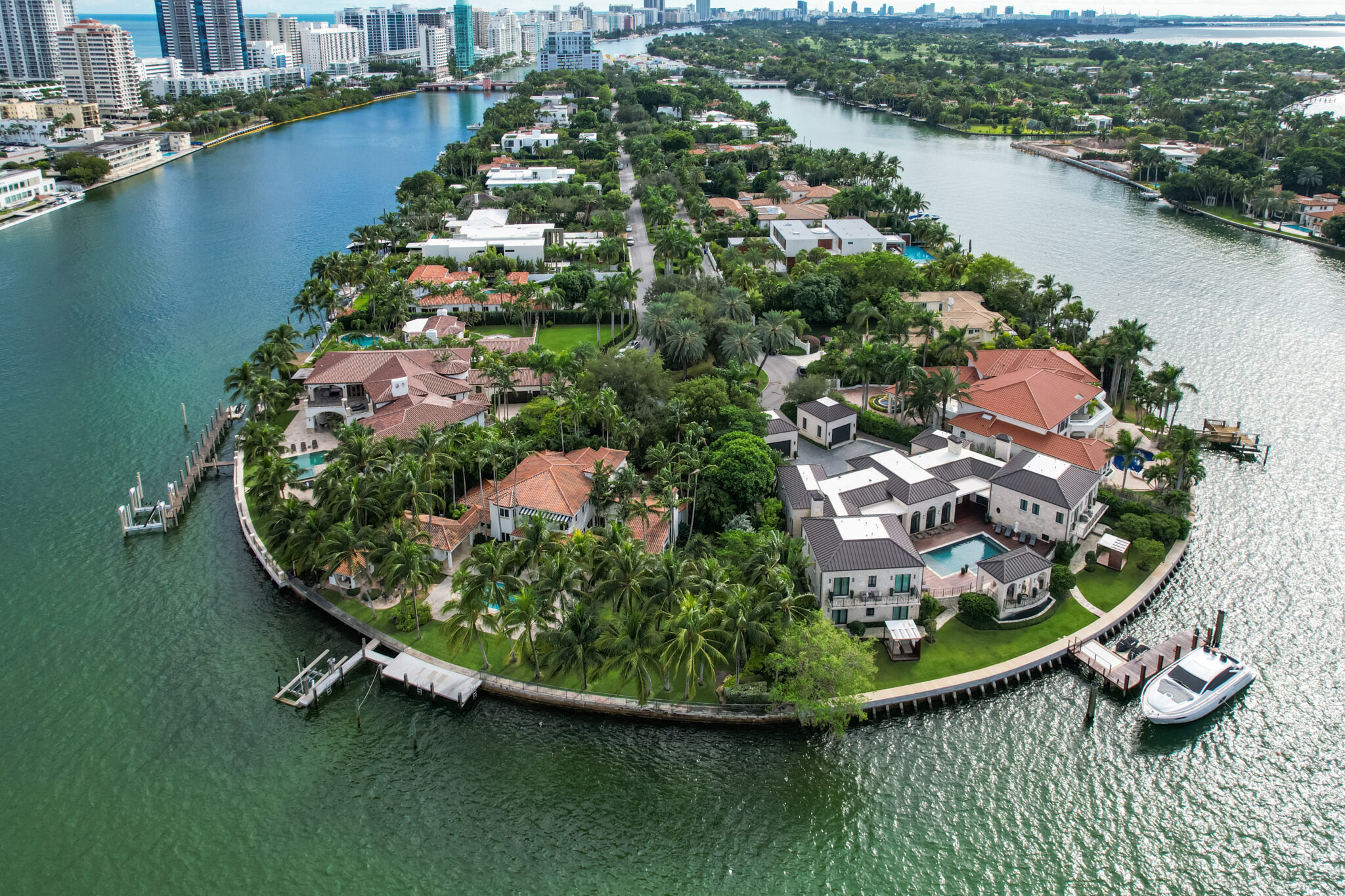 The 5 reasons to Buy a Waterfront Home on Allison Island David Siddons ...